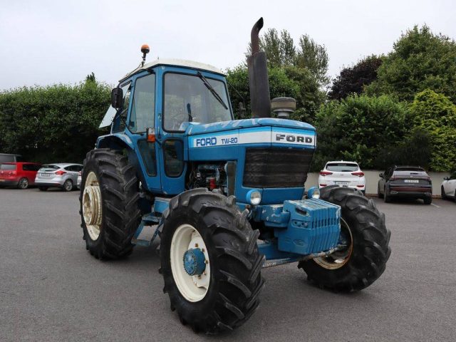 Ford TW20 | Clarke Machinery