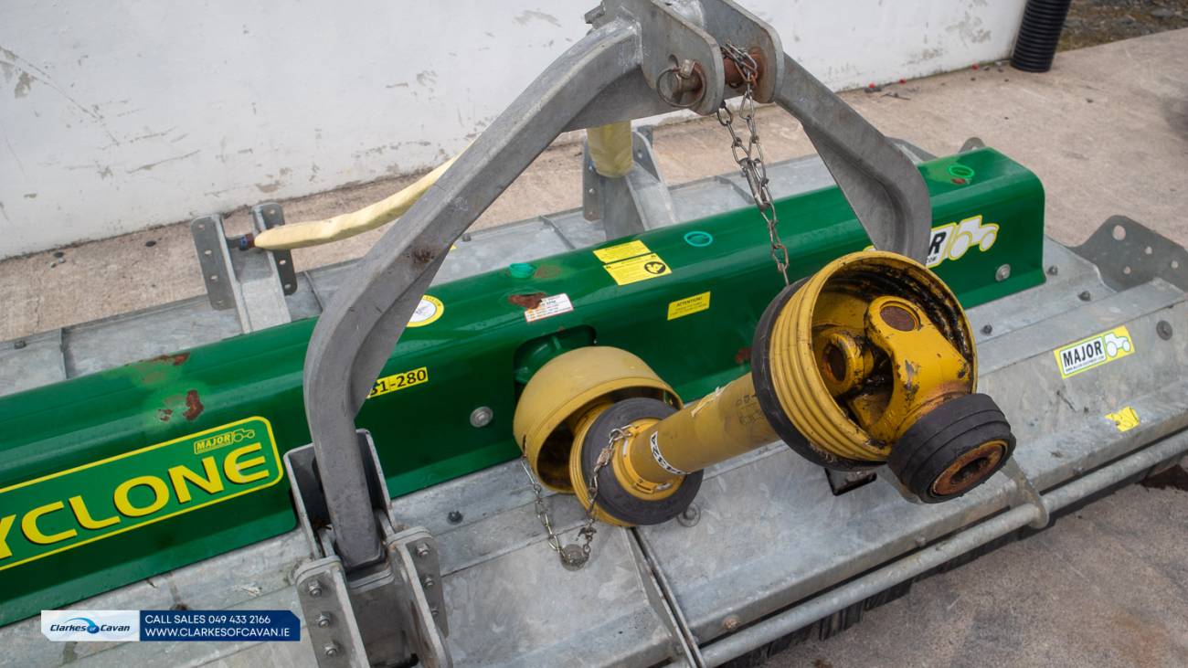 Major Cyclone 9ft Topper | Clarke Machinery